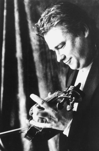 Peter Ostroushko Songs, Albums, Reviews, Bio &... | AllMusic