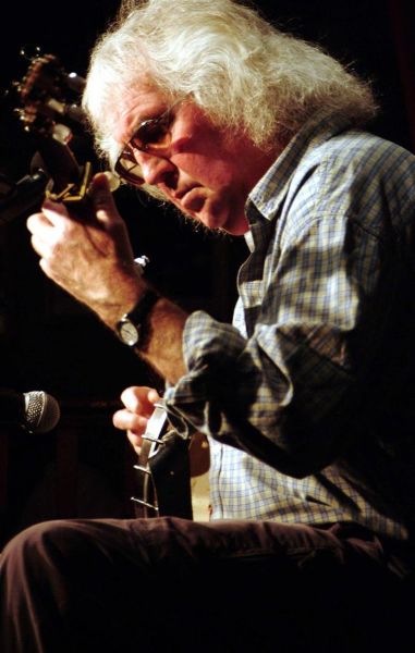 Wizz Jones Songs, Albums, Reviews, Bio & More ... | AllMusic