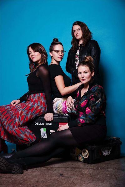Della Mae Songs, Albums, Reviews, Bio & More |... | AllMusic