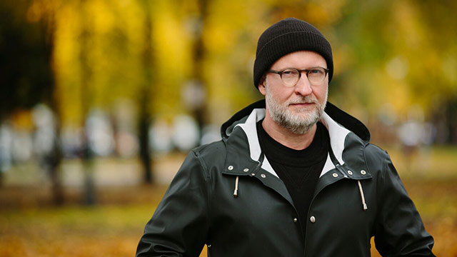 Bob Mould Values Both Procrastination and Preparation