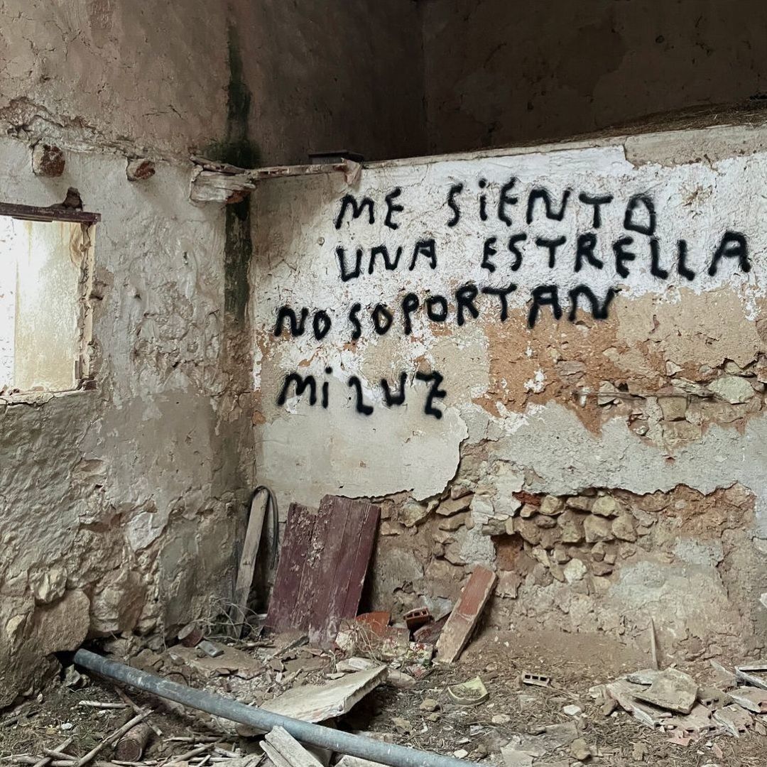 El Tiempo corre más que yo - Faenna, Faenna, ... | AllMusic